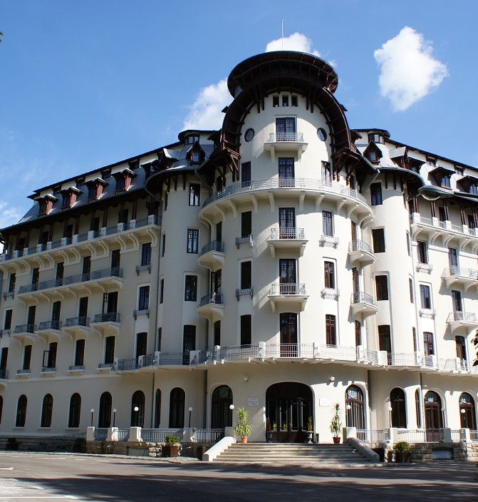 La Tratament – Ana Govora